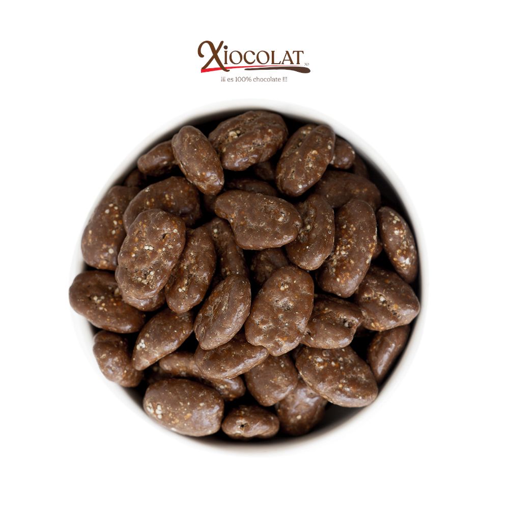 Nuez Amaranto con Chocolate Semi Amargo 55% Cacao – XIOCOLAT